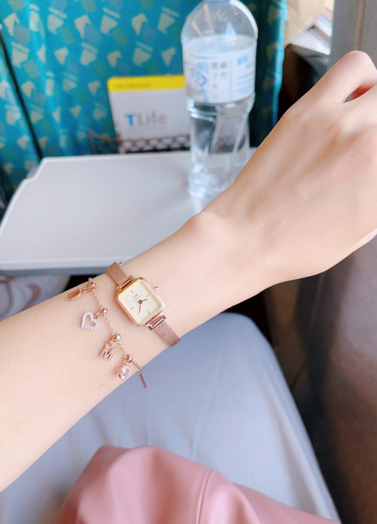 【DW手錶】小方糖手錶Quadro Mini超級迷你系列來襲＋DIY Charms拼字手鍊項鍊，享受獨一無二的時尚樂趣♥ - 原來是美花